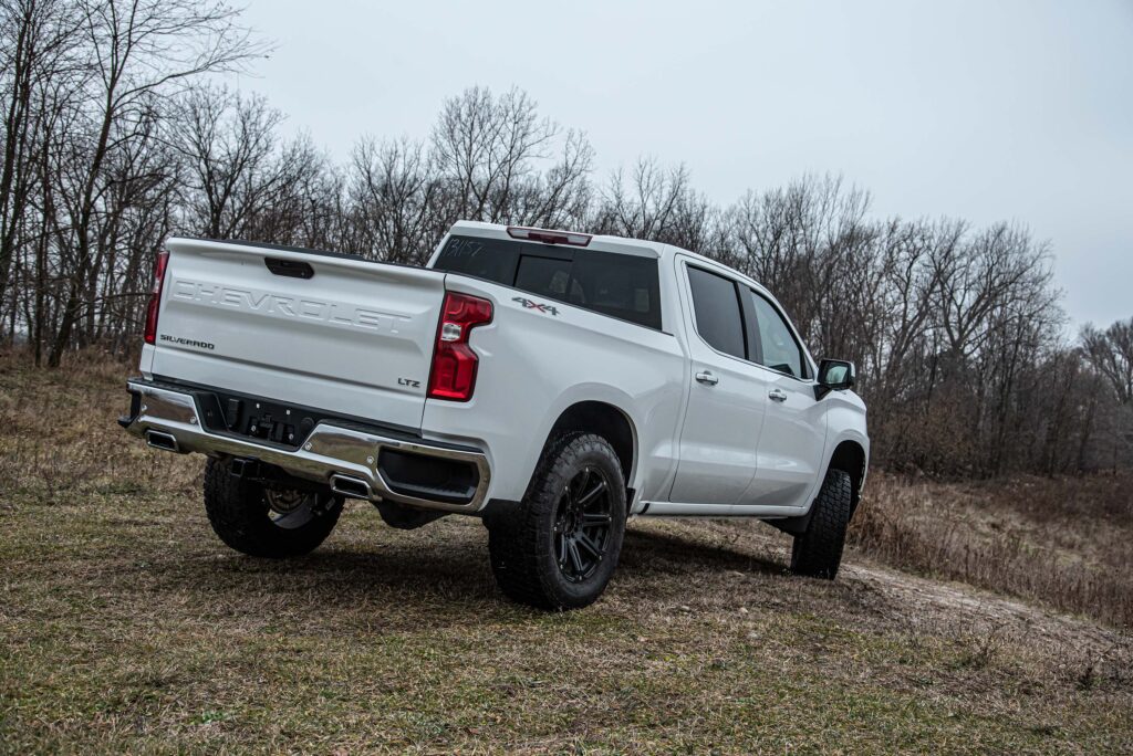 Zone Offroad 3.5" Adventure Series Lift Kit for 2019-2024 Chevrolet ...